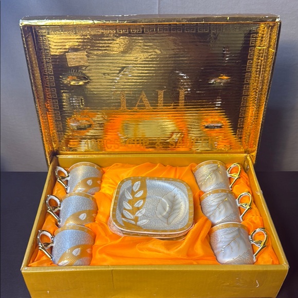 Talitha | Kitchen | Vintage Tali Gold And Silver Tea Set With Leaf ...